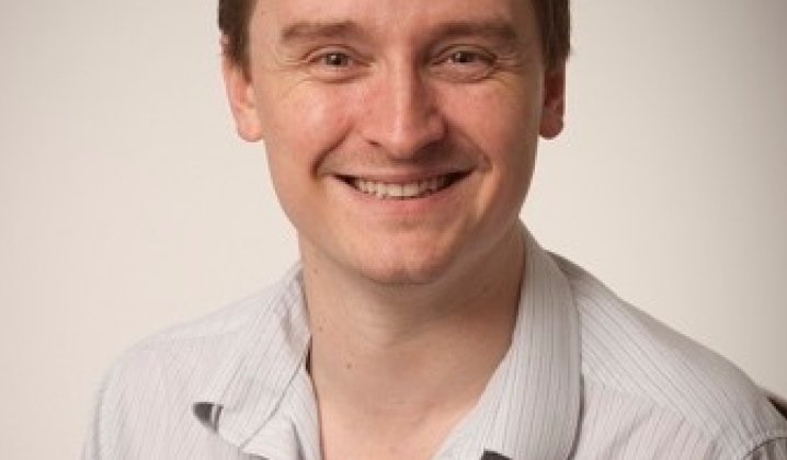 Structural and mechanistic analysis of RNA/RNA interactions essential ...