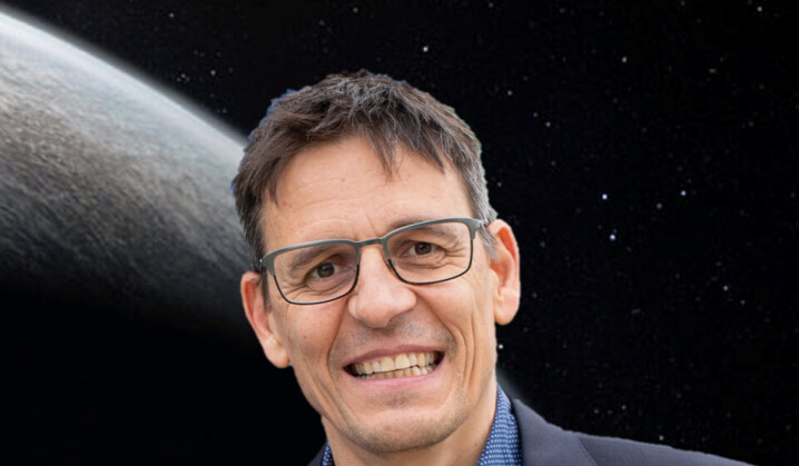 Didier Queloz Nobel Prize winner on the Exoplanet Revolution | Events ...