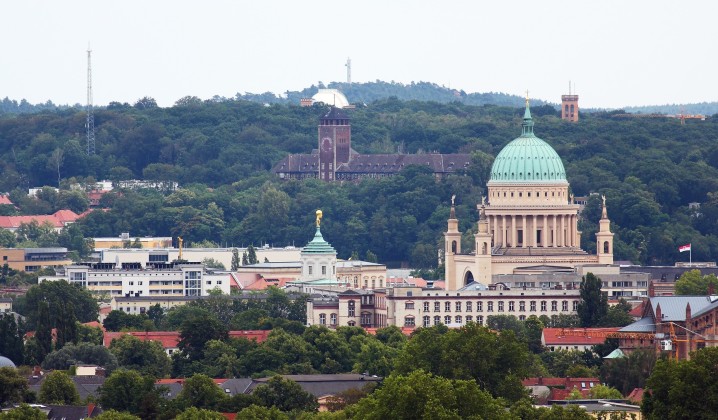 Detonation of a 250kg WW2 bomb in downtown Potsdam – from explosion to ...