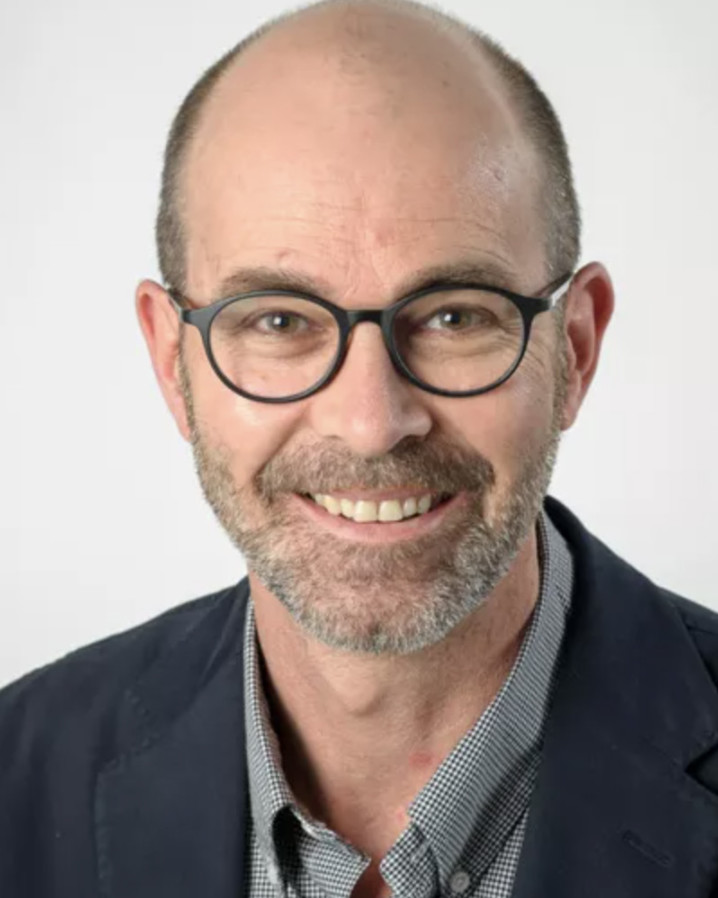 Viruses and the hunt for vaccines | Professor Gary McLean | Events ...